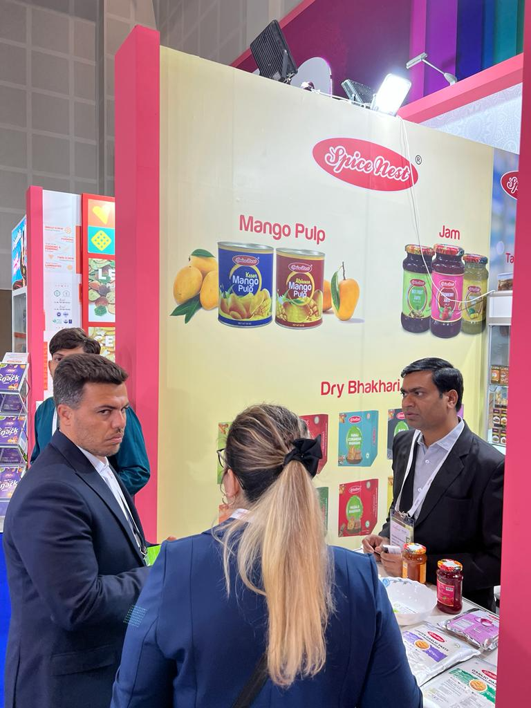 Top 7 Amazing Benefits of Green Gram (Moong Dal) for Health and ...